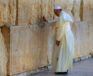 Western Wall Pope Francis revised - Catholic Pilgrimages